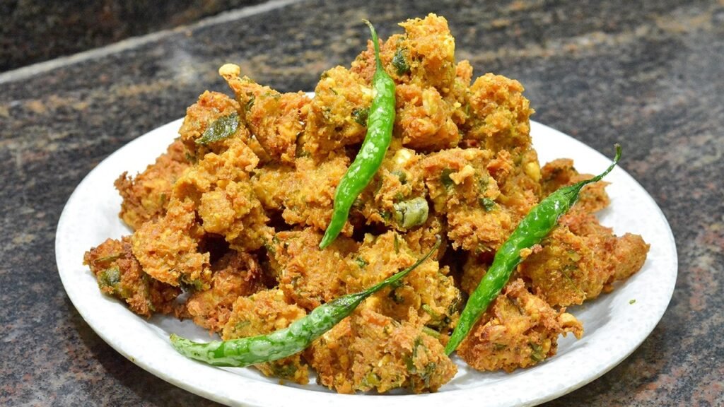 Crispy Outside Soft Inside Soya Chunks And Chana Dal Pakoda - Latika ...